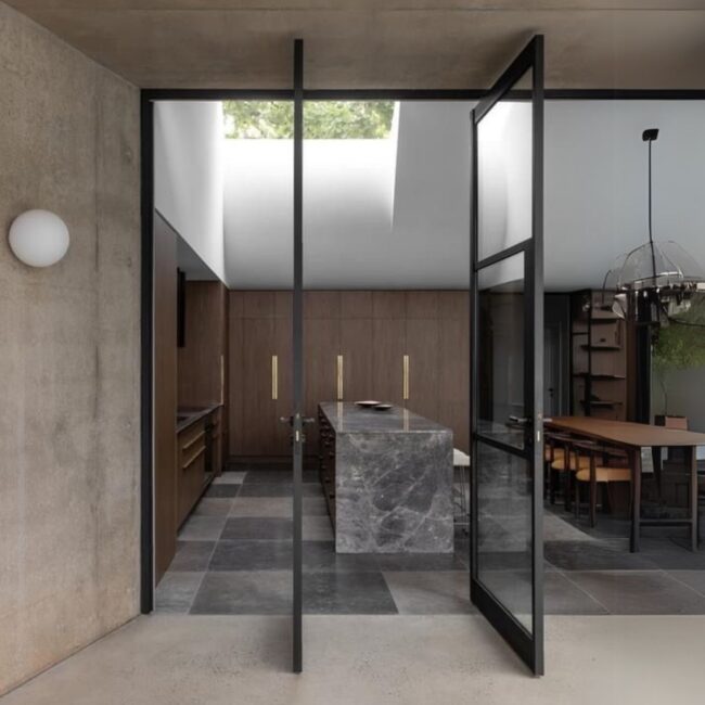 360° ROTATING PANELS – Reflection Glass