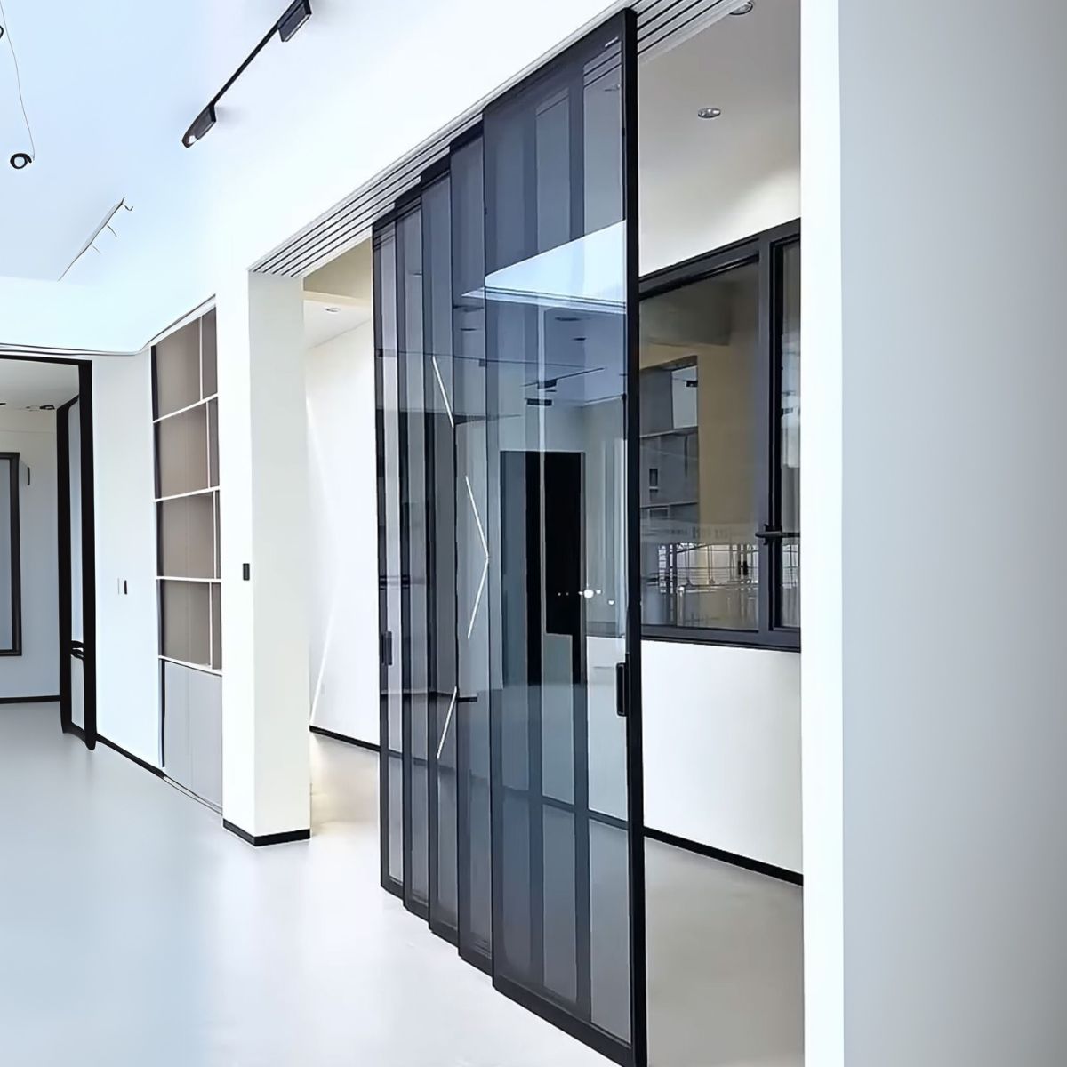 MOVABLE WALLS – Reflection Glass