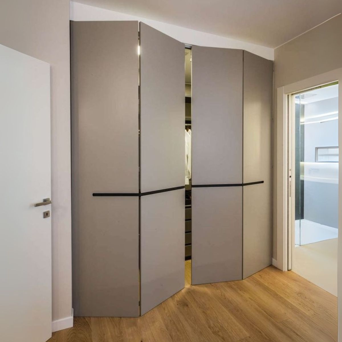 FOLD AND SLIDE SHUTTERS – Reflection Glass